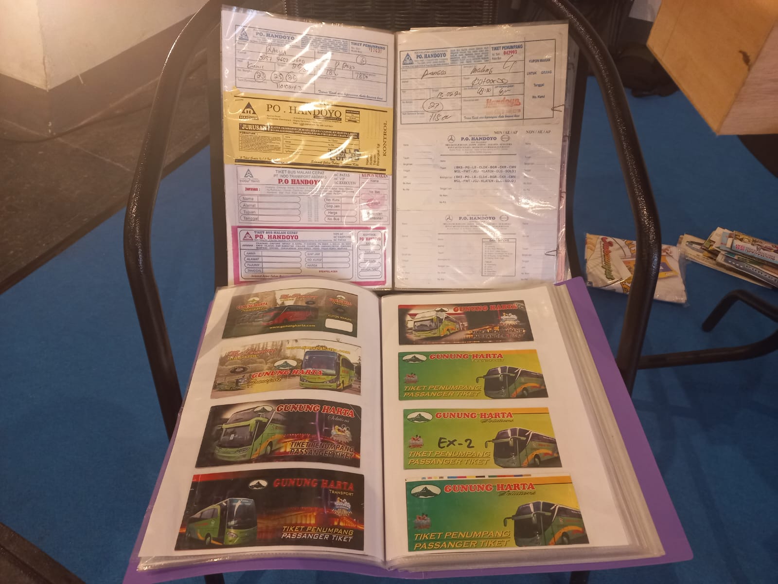 Komunitas Kolektor Tiket Karcis Bis, Kopdar Cukup di Terminal