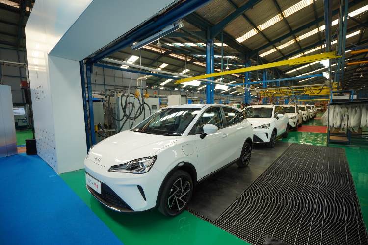 Pabrik Mobil Listrik NETA di Bekasi Mulai Produksi NETA V-II