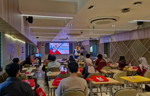 AHM Gelar Safety Riding Pakai Motor Listrik Honda